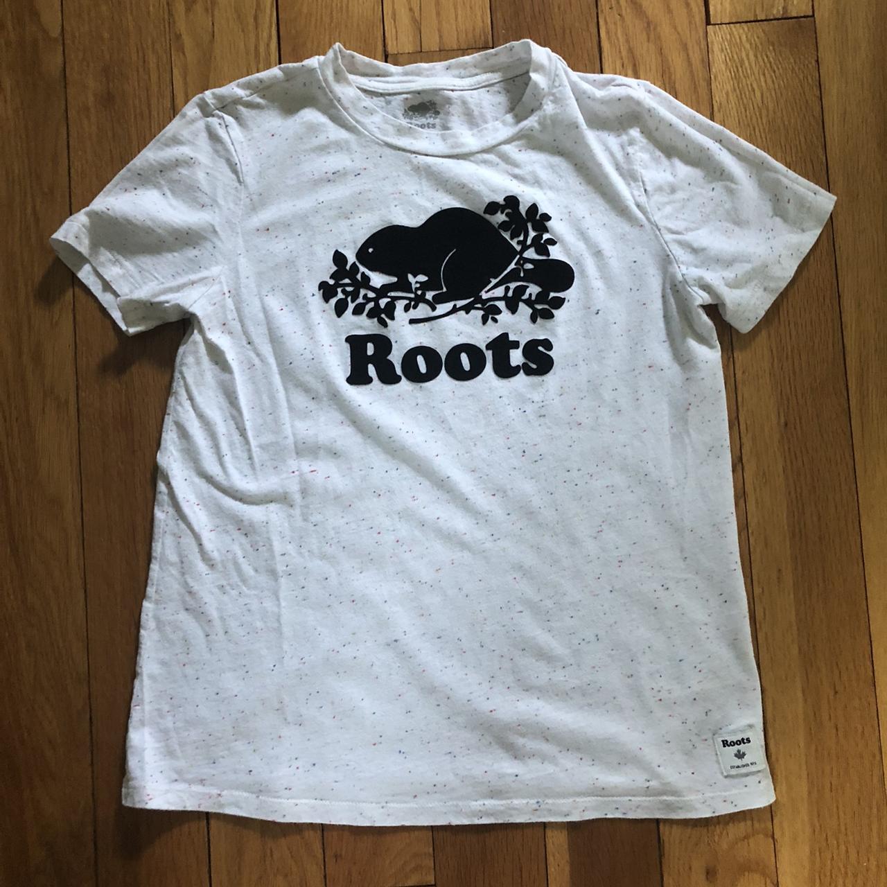 Roots logo tee 🍁 Size XS, fits true to size with a... - Depop