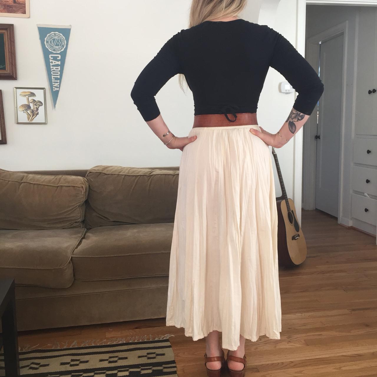 Norm Thompson Portland Oregon cream maxi skirt.... - Depop