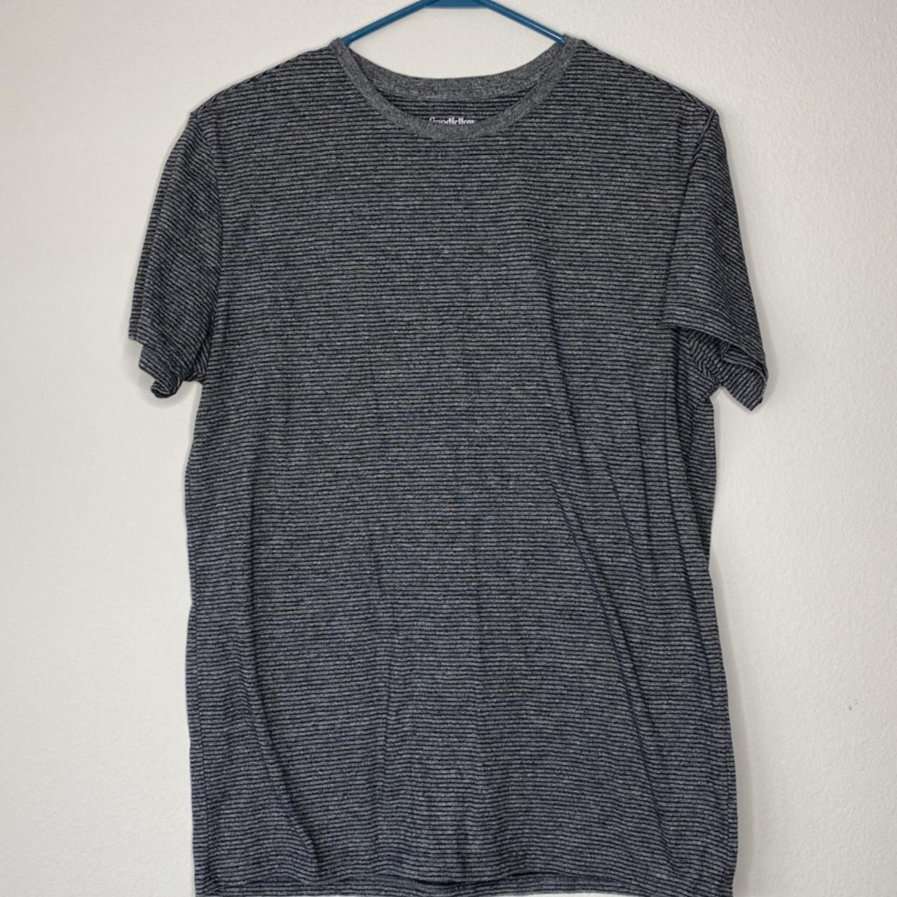 Goodfellow t-shirt US sz Medium. Slightly worn, good... - Depop