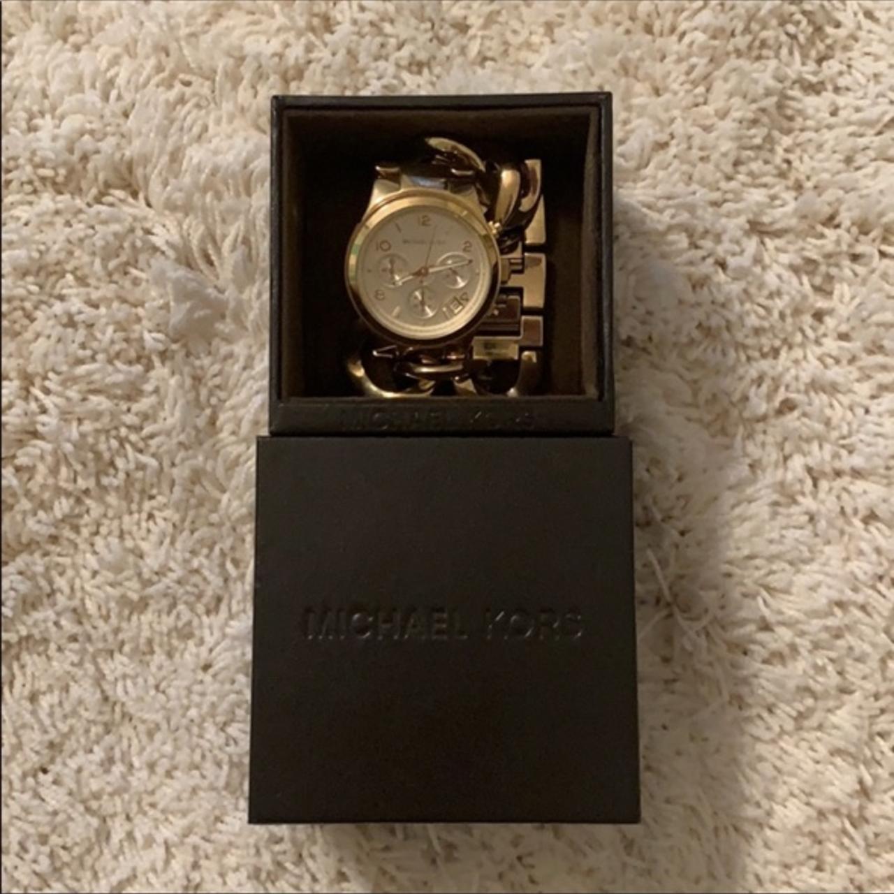 Michael Kors Chain Link Watch Gold Comes with the... - Depop