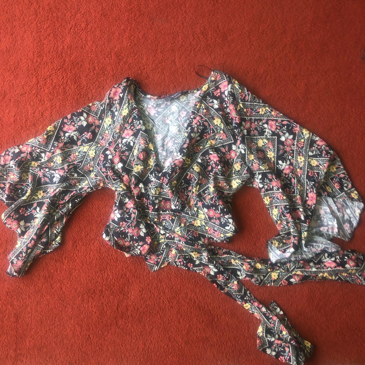 Black Wrap floral top(Size 14)-£4 - Depop