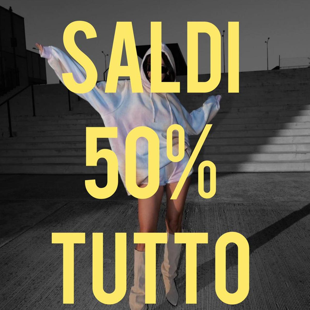 Sconto del 50% su tutti gli articoli listati. Dai... - Depop