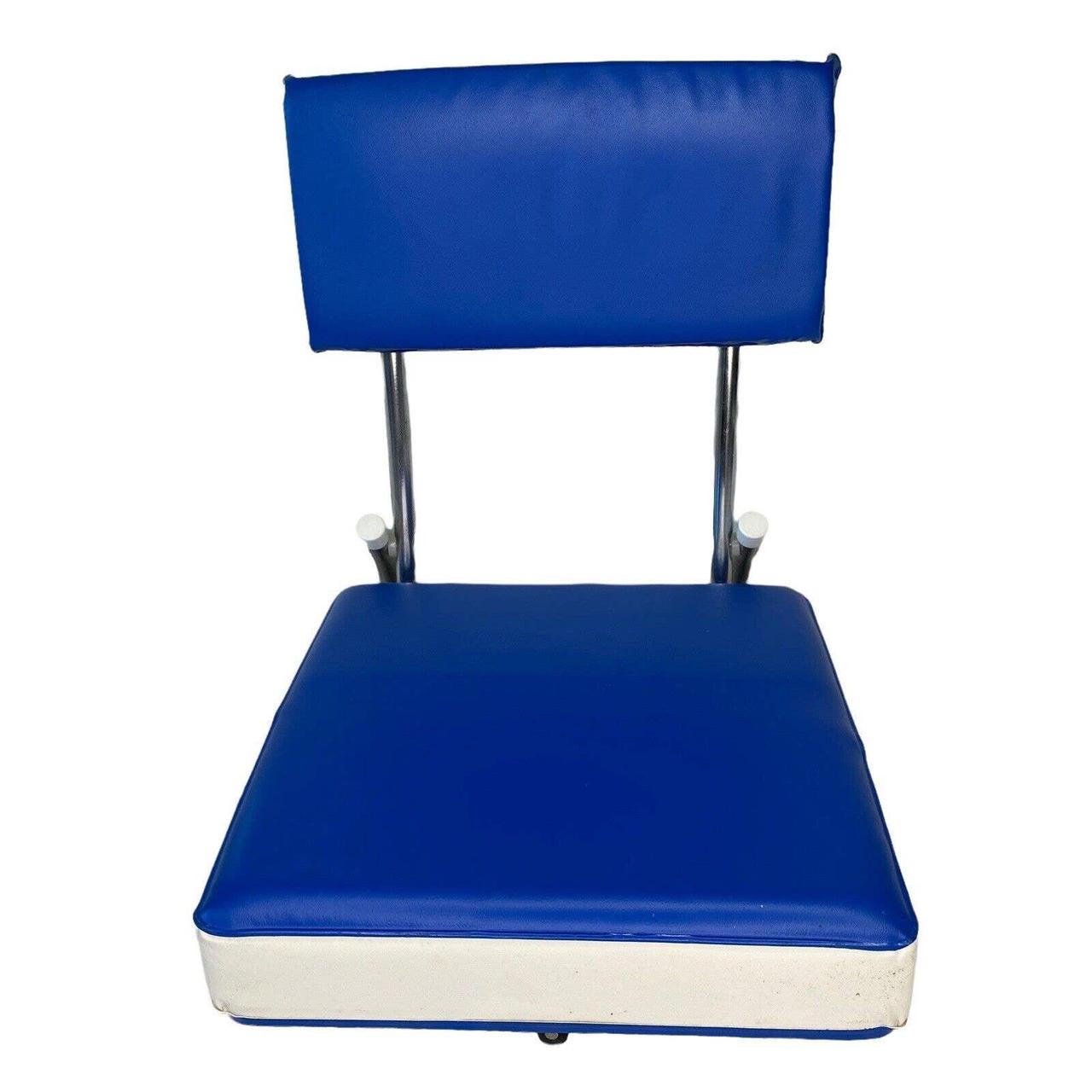 This vintage Seahawks stadium chair is in gently... - Depop