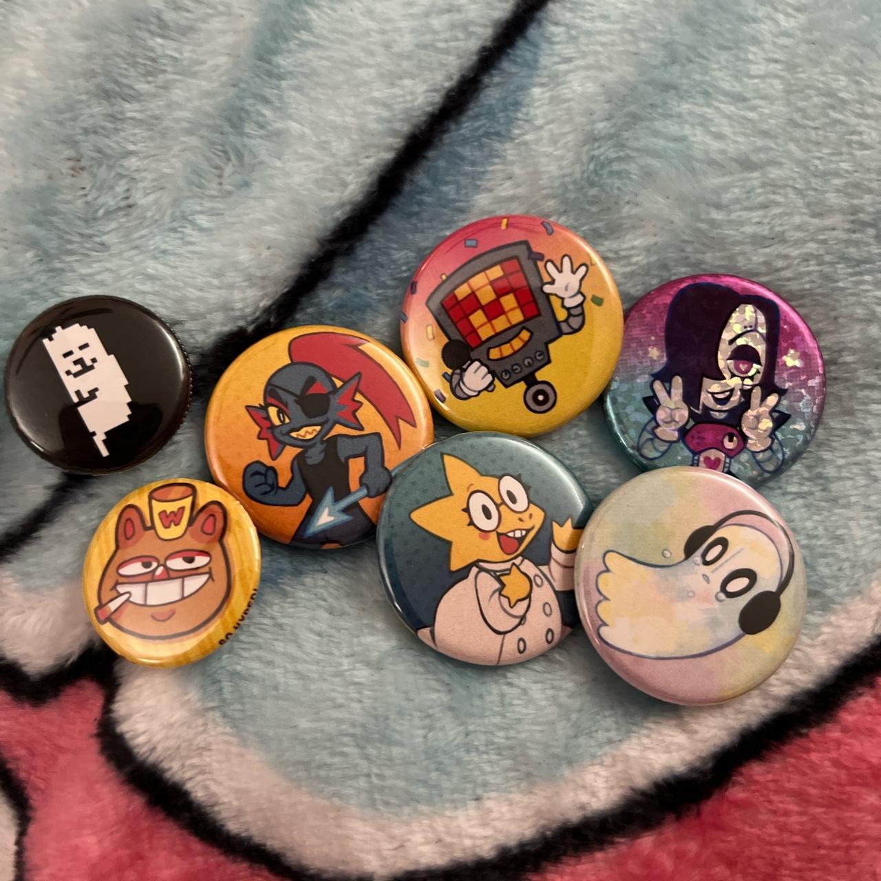 *SOLD AS A SET NOT SELLING INDIVIDUALLY* Lot of 7... | Depop