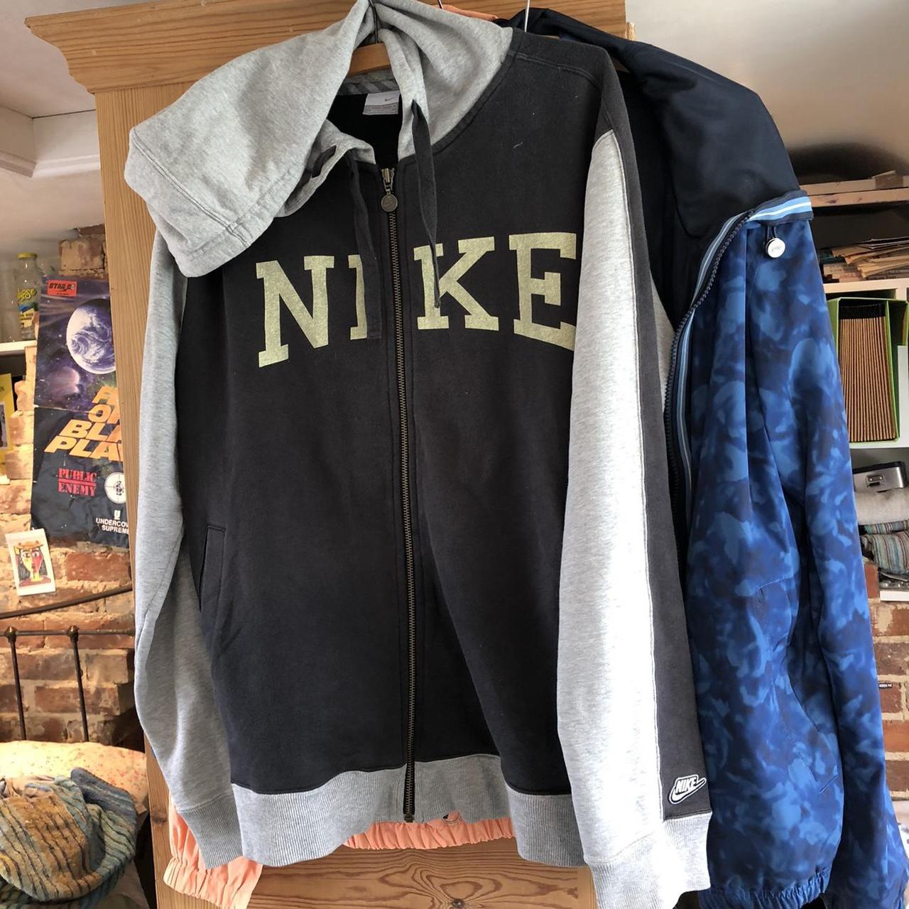 Vintage Nike zip up hoodie Lots of features Perfect... - Depop
