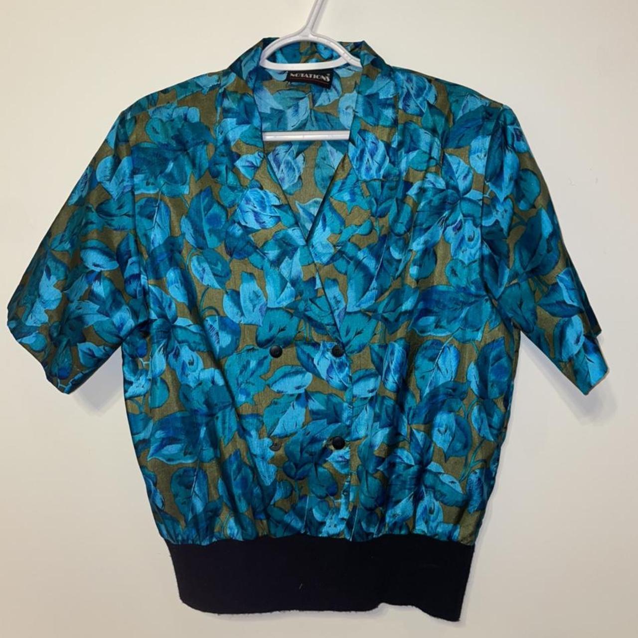 Vintage 80s puff sleeve button up top! With shoulder... - Depop