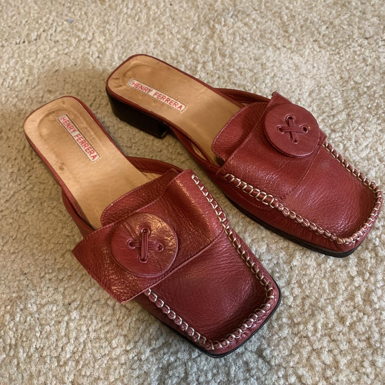 VINTAGE 70s RED LEATHER MULE KITTEN HEELS 👠 This is... - Depop