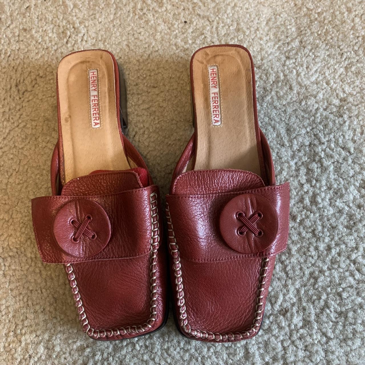 VINTAGE 70s RED LEATHER MULE KITTEN HEELS 👠 This is... - Depop