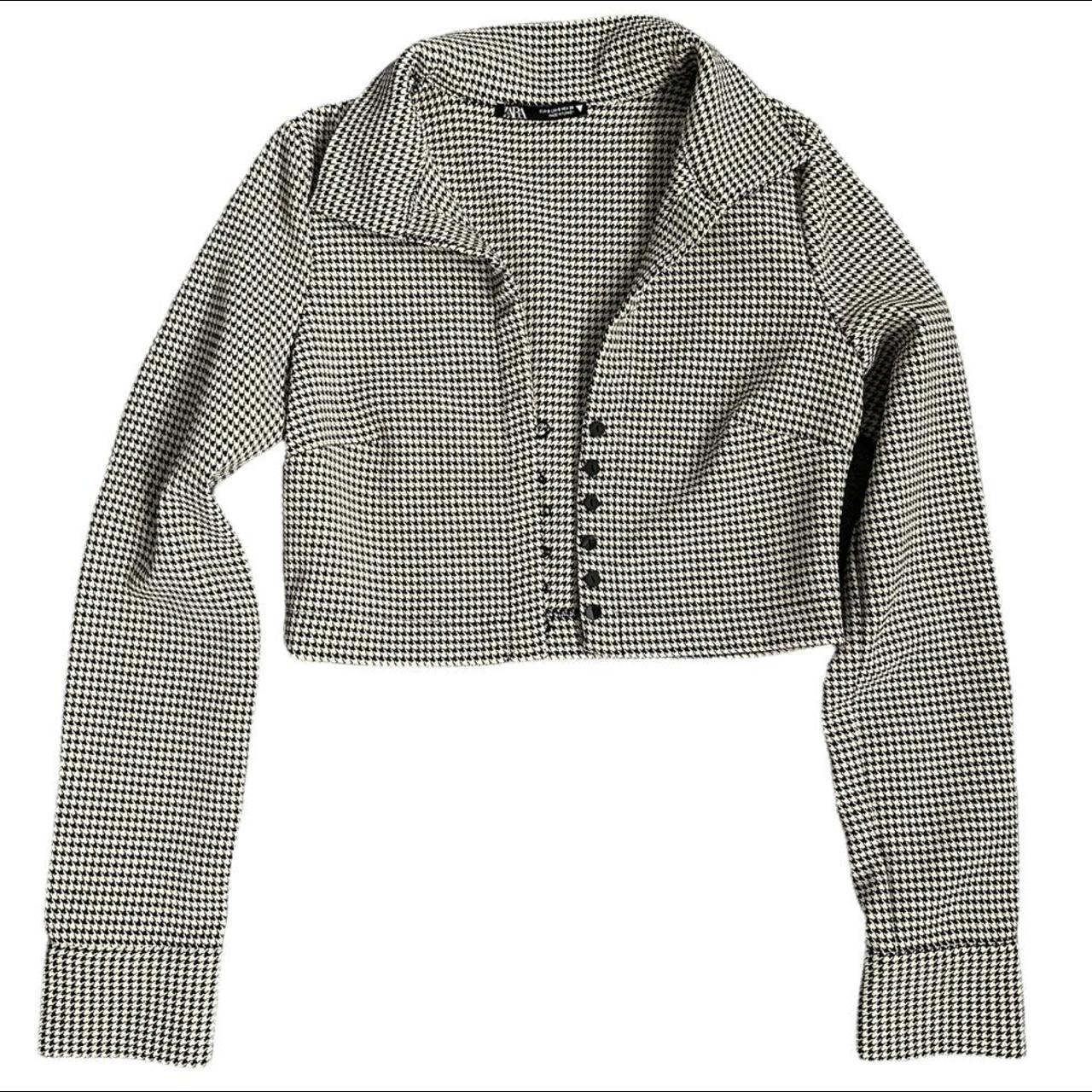 gorgeous black and white houndstooth cropped blazer!... - Depop