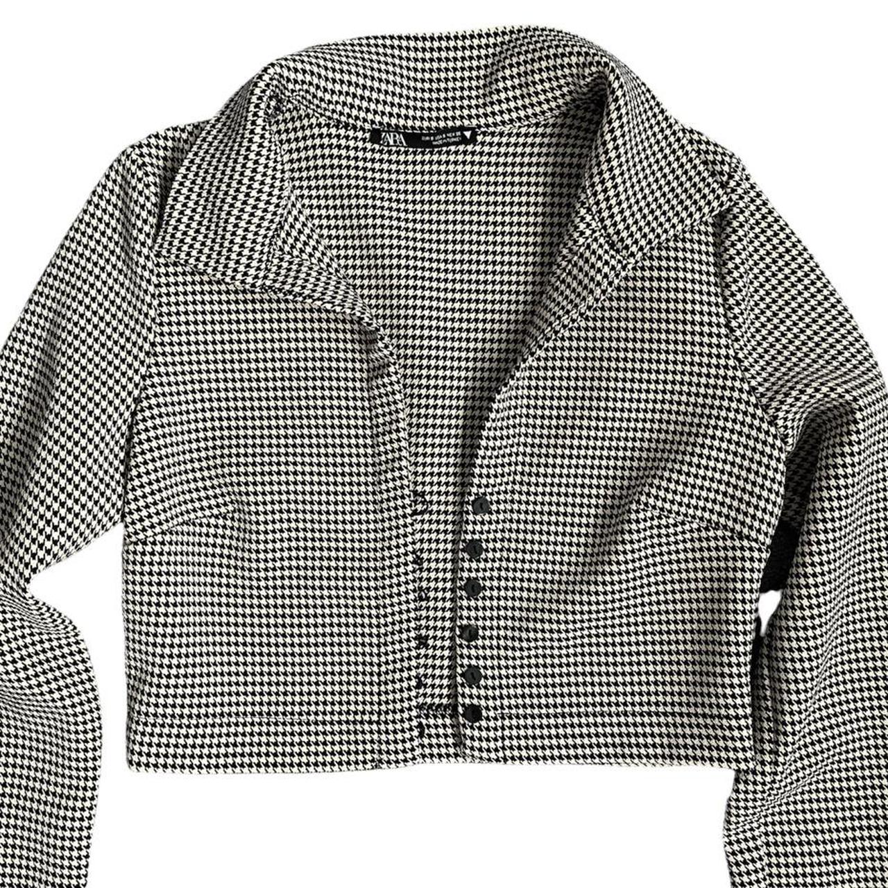 gorgeous black and white houndstooth cropped blazer!... - Depop