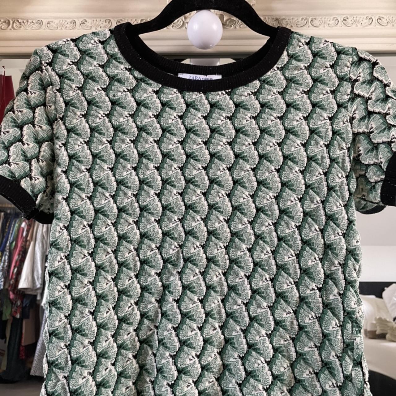 Patterned Zara top Stretchy material and texture,... - Depop