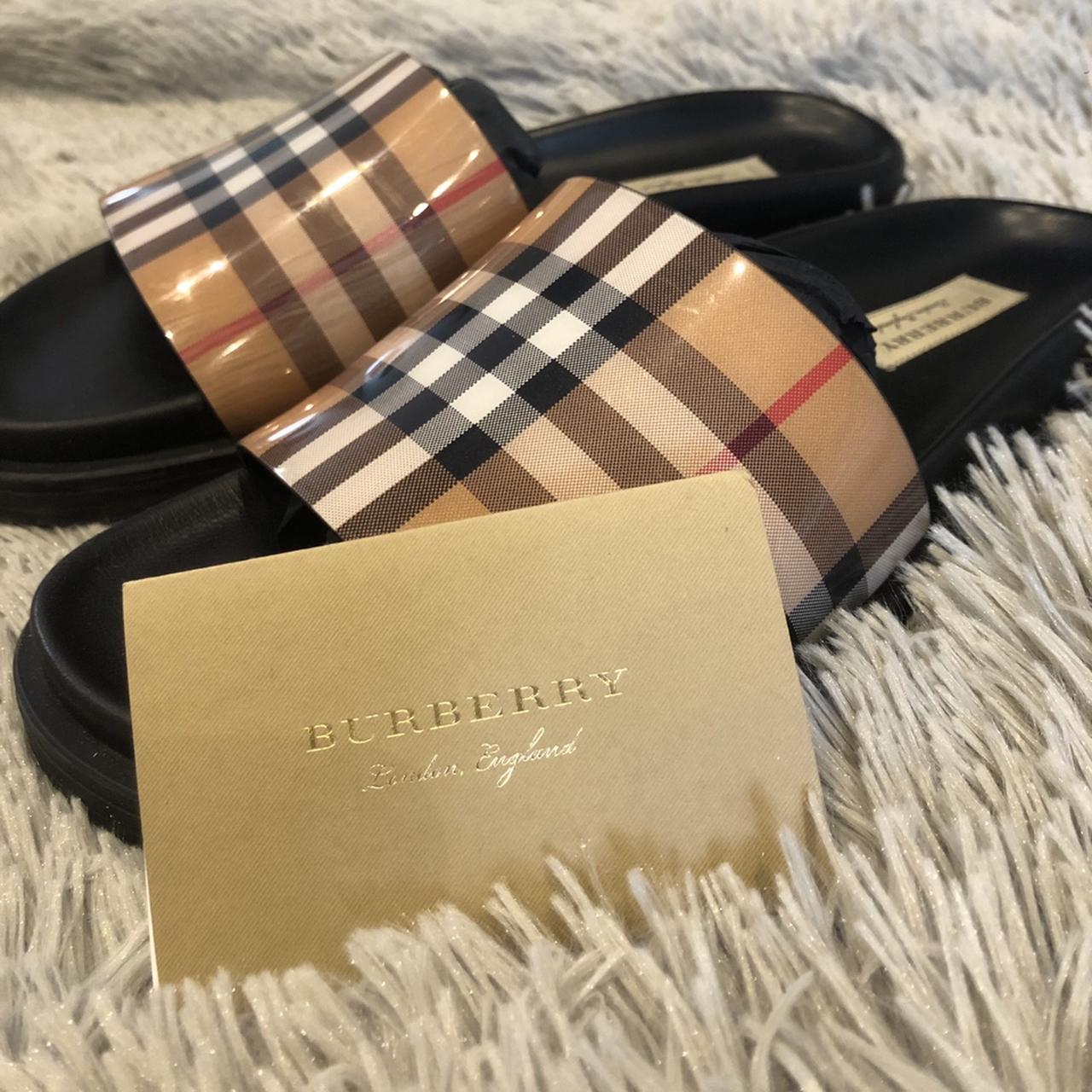 Burberry Women's Tan and Black Slides | Depop