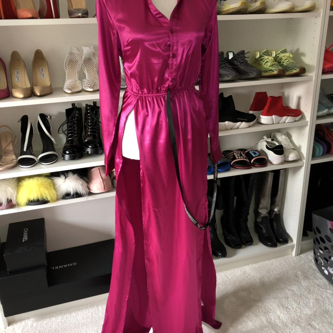 Plt dress with extreme split up the front gorgeous... - Depop