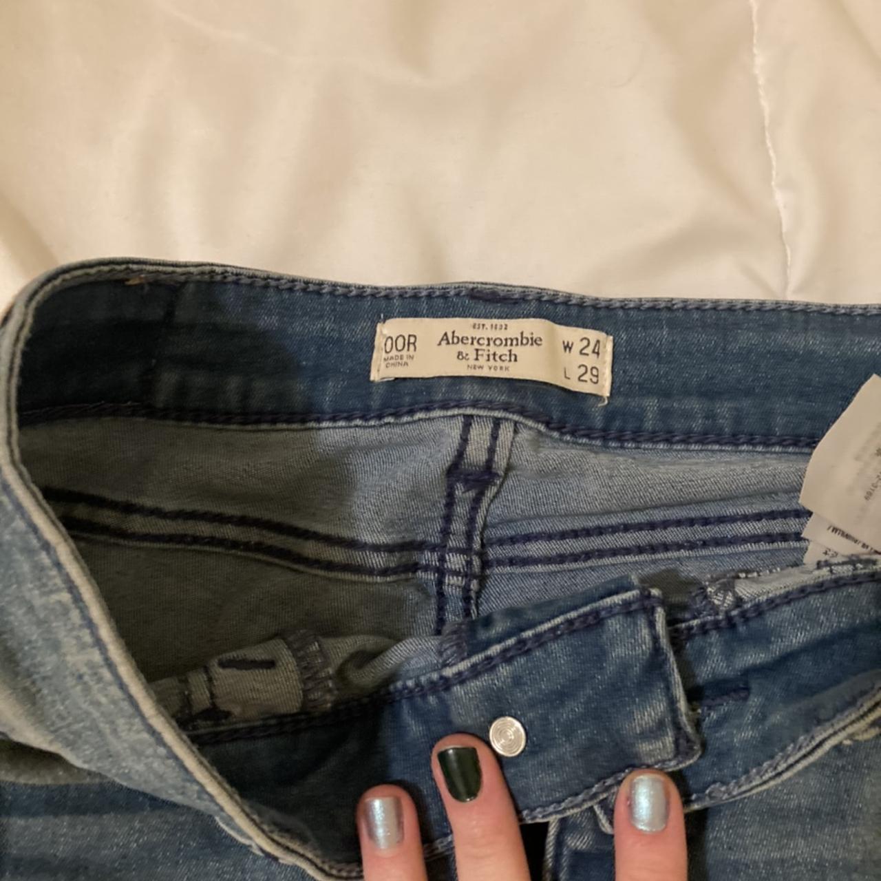 size 00 abercrombie low rise jeans - Depop