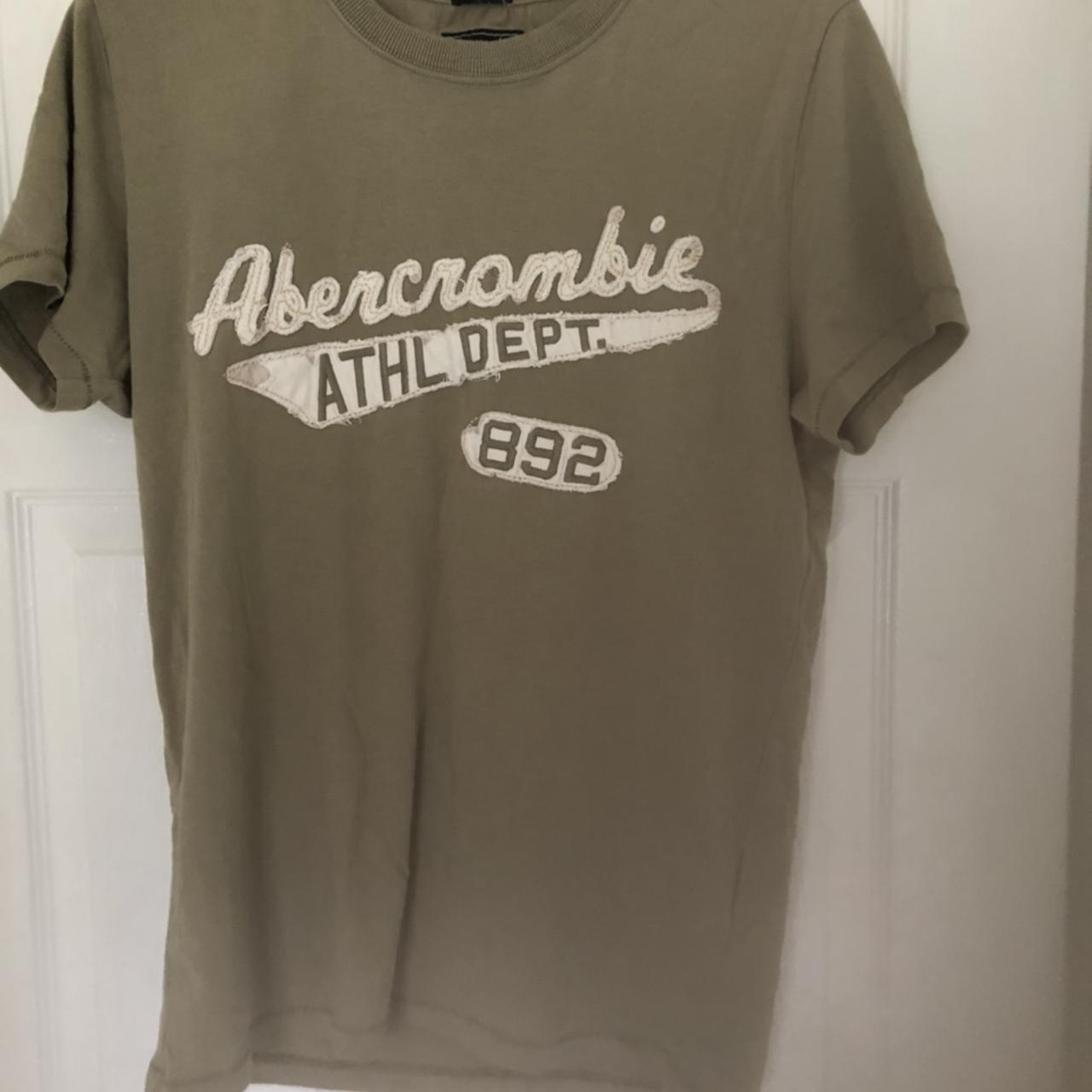 Abercrombie & Fitch Men's T-shirt | Depop