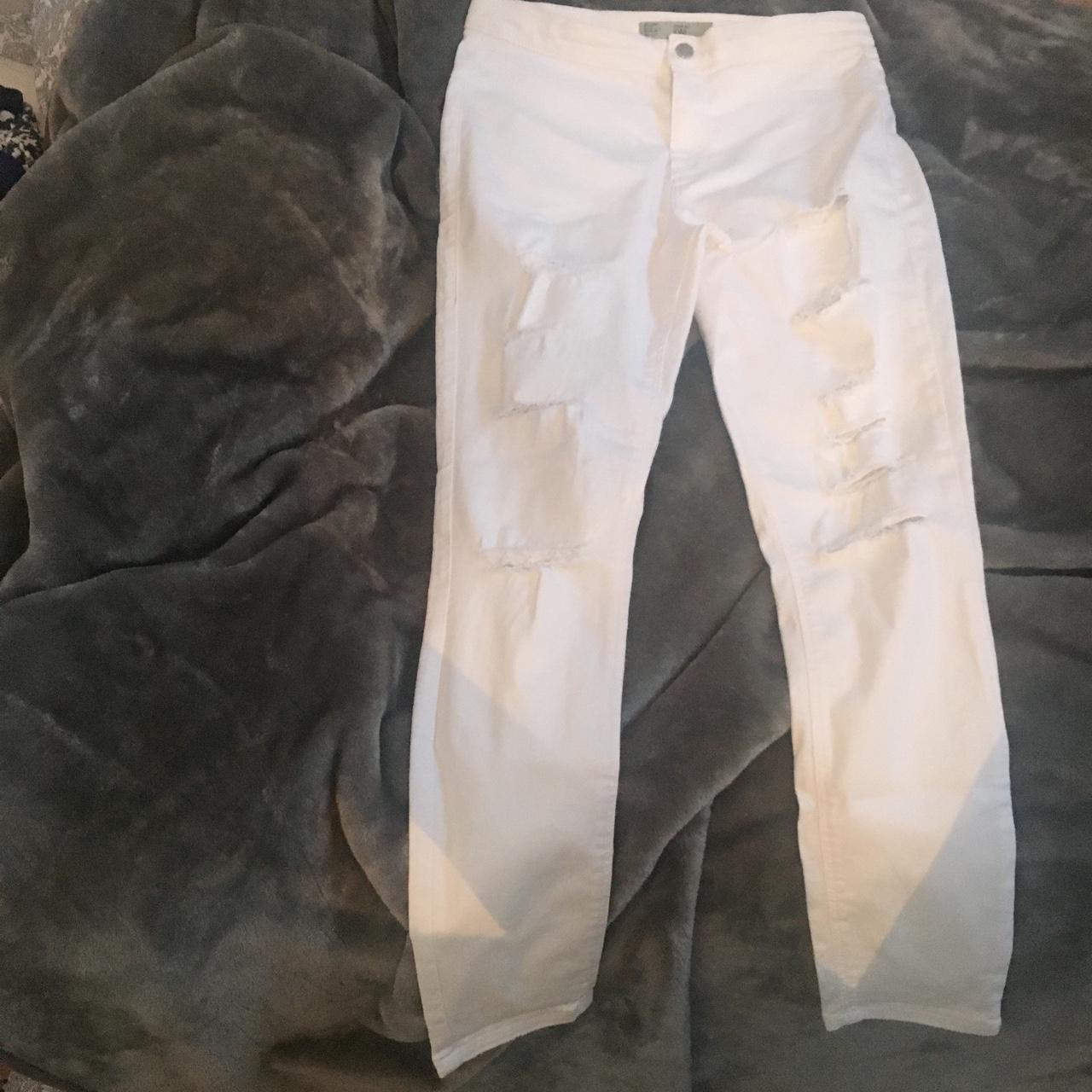 Topshop white ripped high waisted Joni jeans •... - Depop