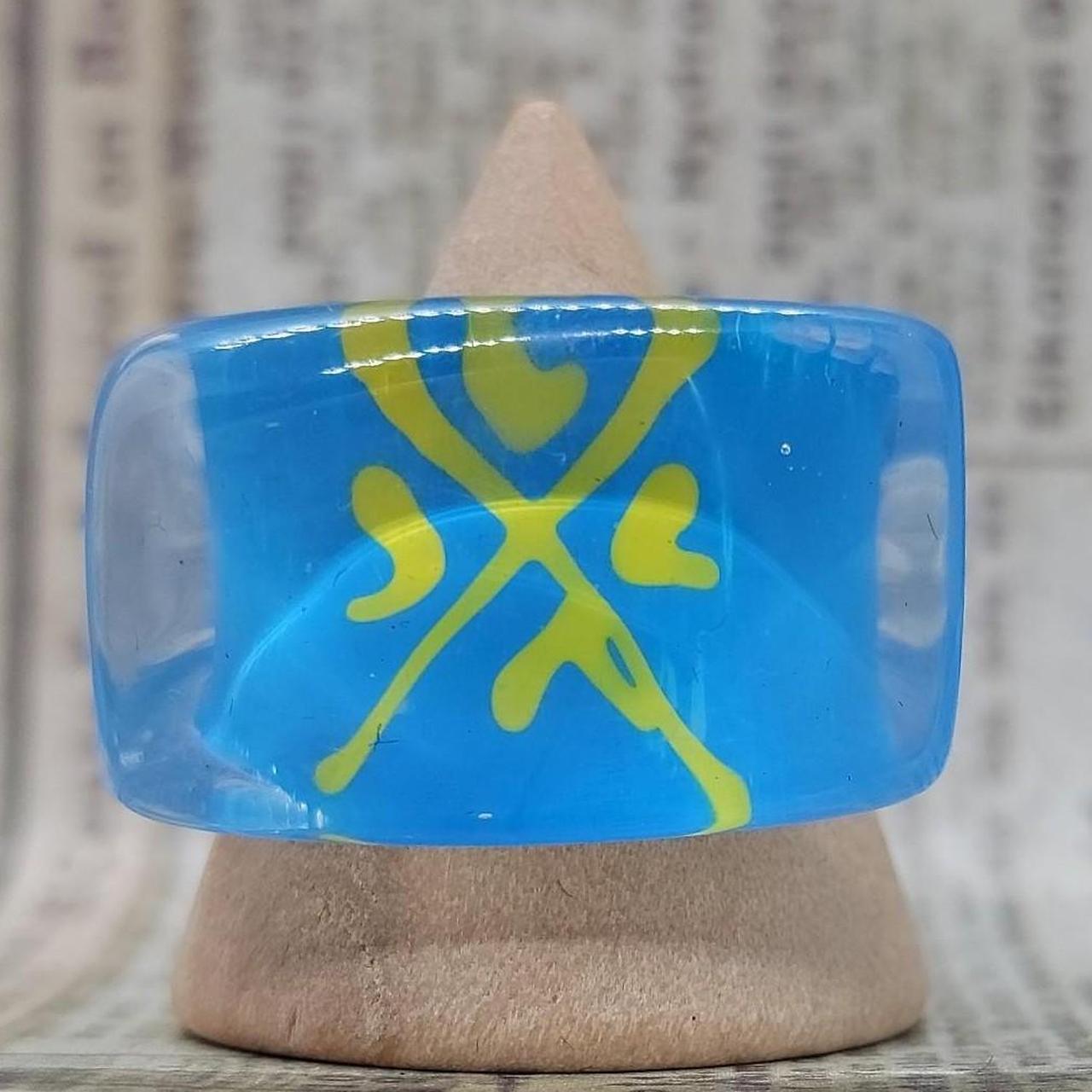 Vintage acrylic ring 💙 New, never worn // size 7.5... - Depop