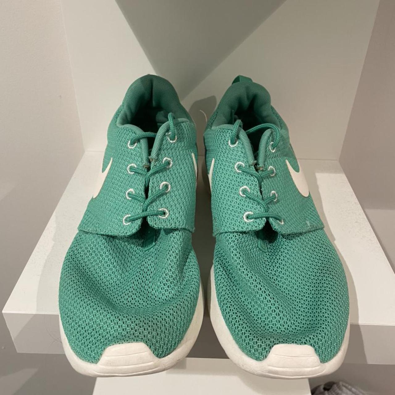 Nike Roche run in mint green Only flaw is the... - Depop