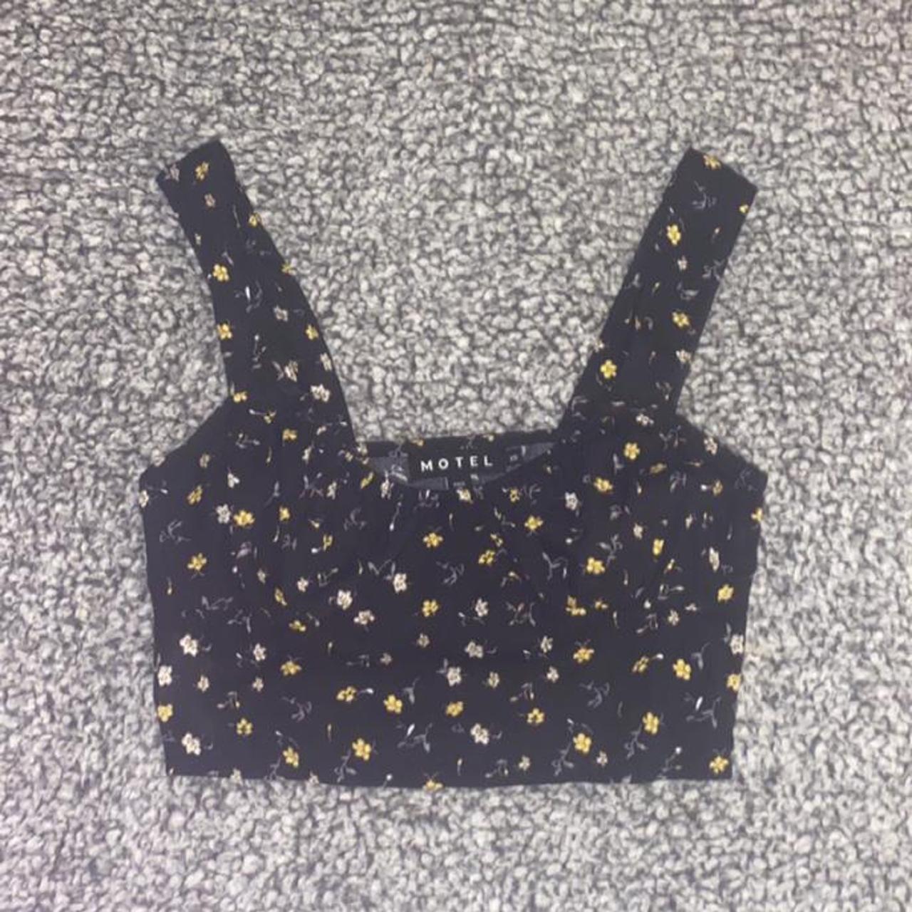 Beautiful motel rocks floral crop top, this top is... - Depop