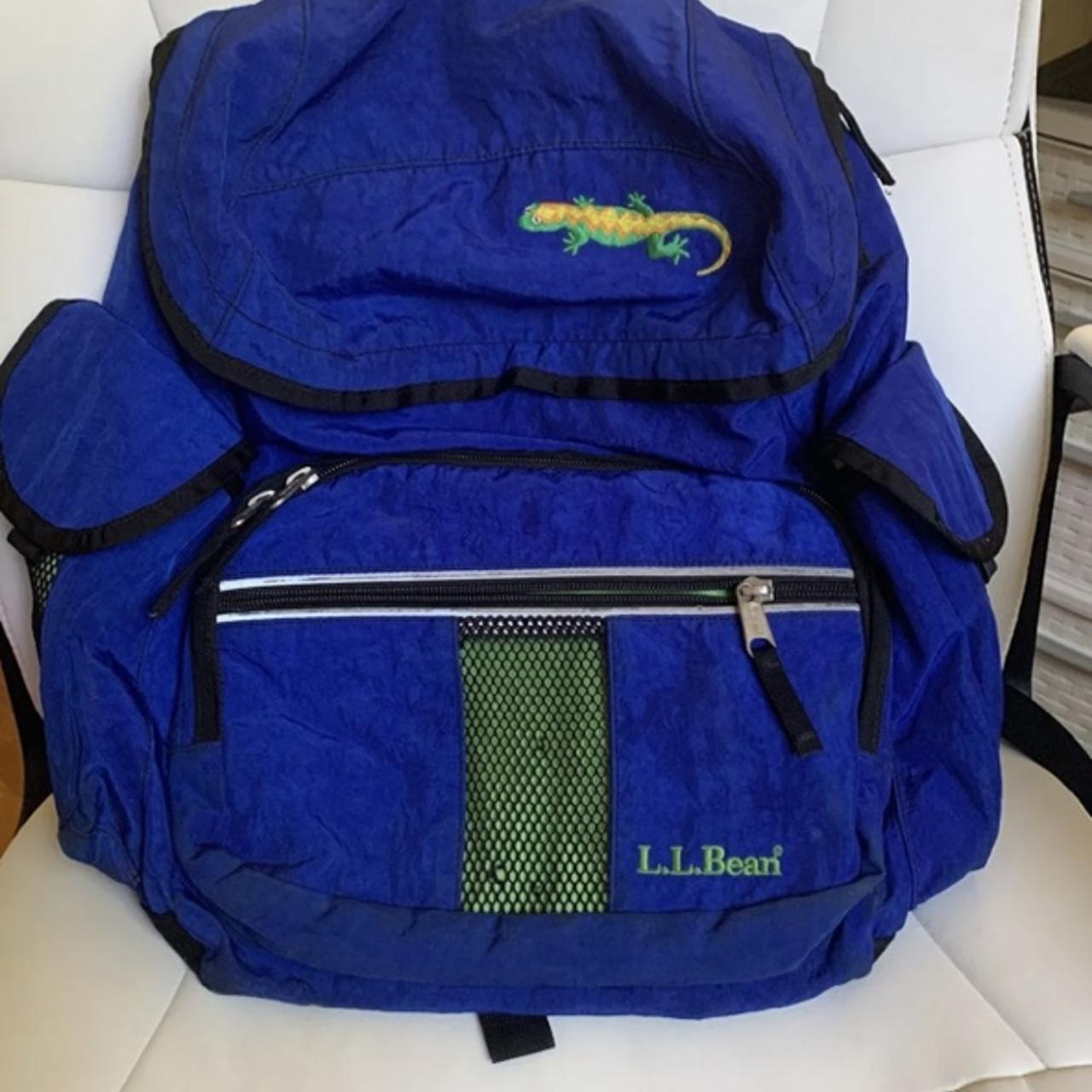 Vintage LL Bean backpack. In nice condition.... - Depop