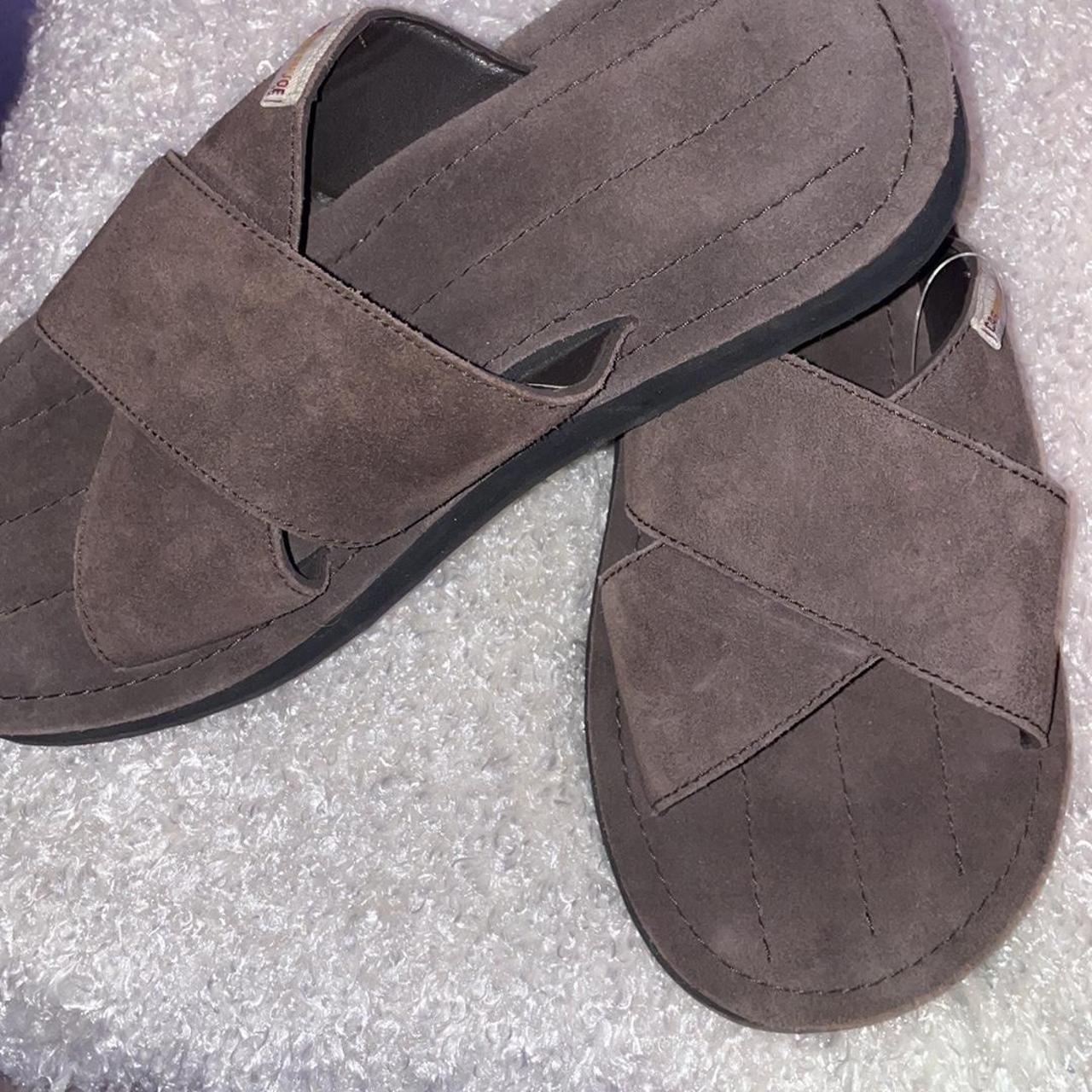 Caravelle Men's Brown Slides | Depop
