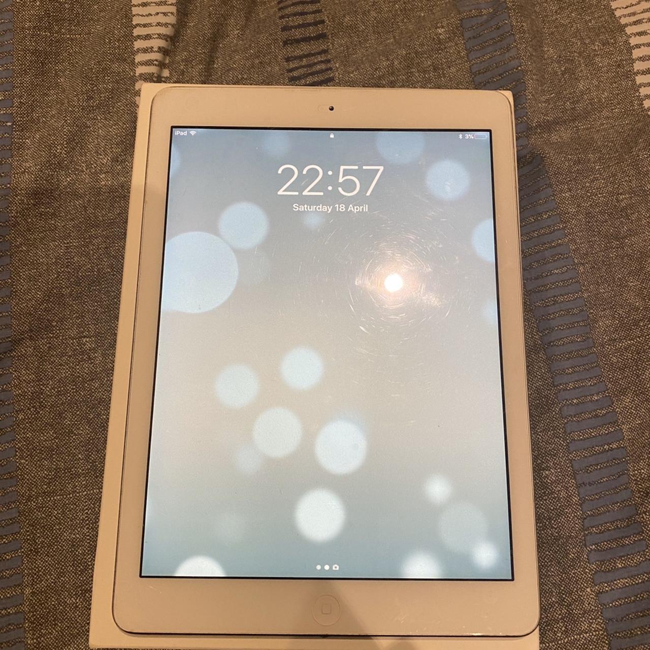 IPad Air 1st generation 16GB Comes with original... - Depop
