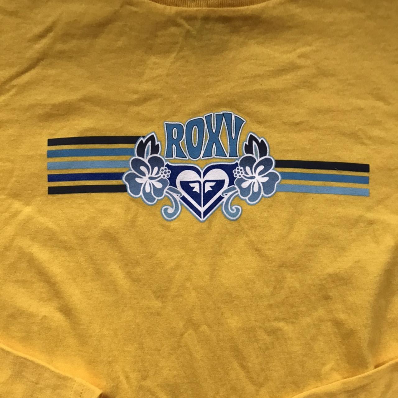 the coolest y2k Roxy/Quiksilver tee 🌊 Just look at... - Depop