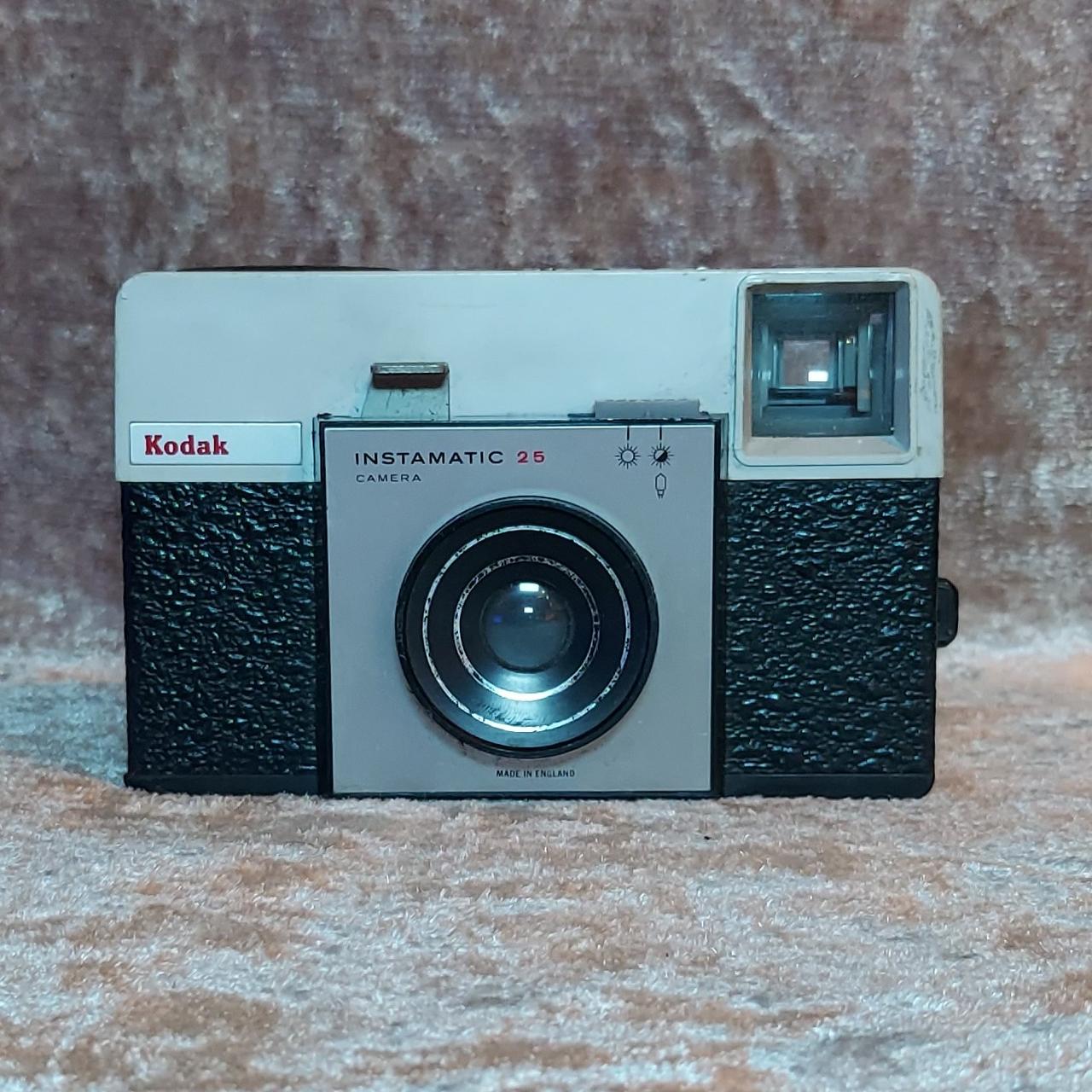 Vintage Kodak Instamatic 25 110 type film camera 📷... - Depop