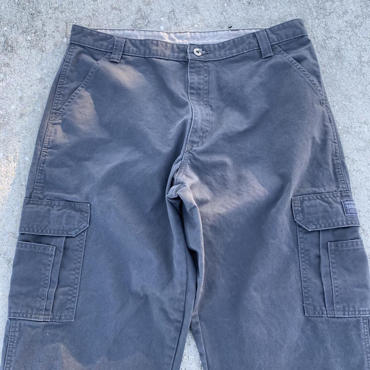 vintage-y2k-2000s-wrangler-baggy-cargo-depop