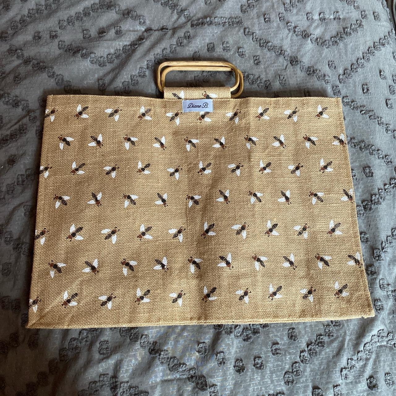 🐝Diane B. Bee Bags Set🐝 •No sign of wear, excellent... - Depop