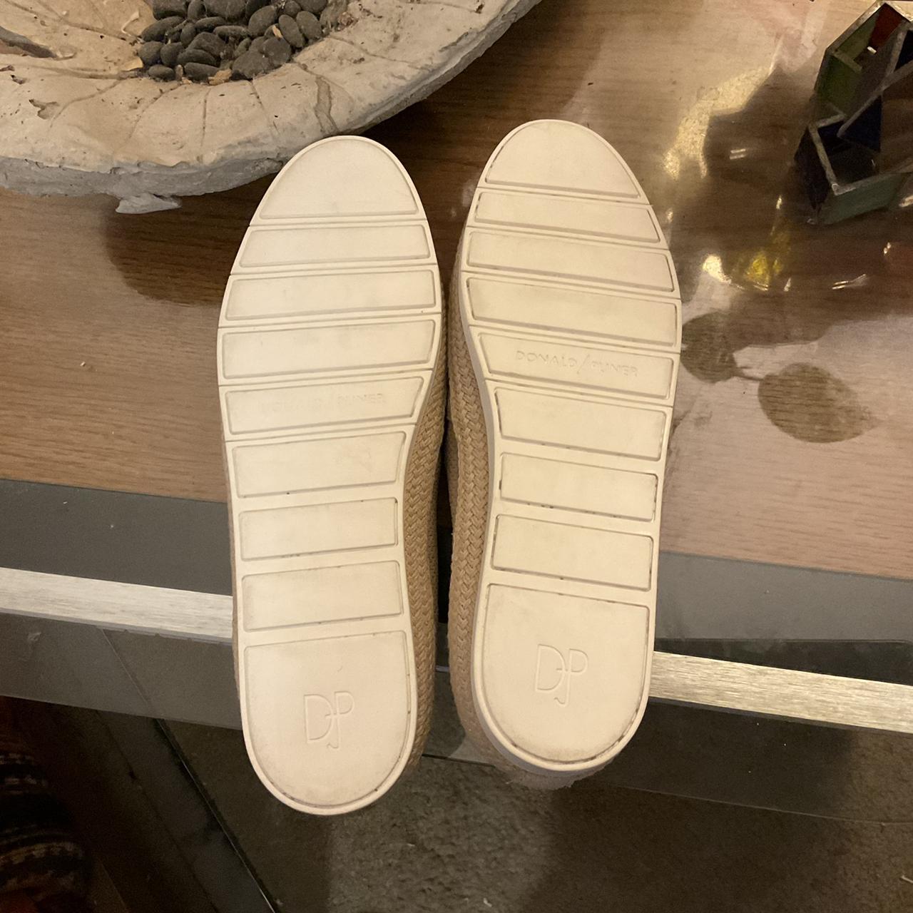 DONALD PLINER PARYN SLIP ON SNEAKS 9.5 The Paryn... - Depop