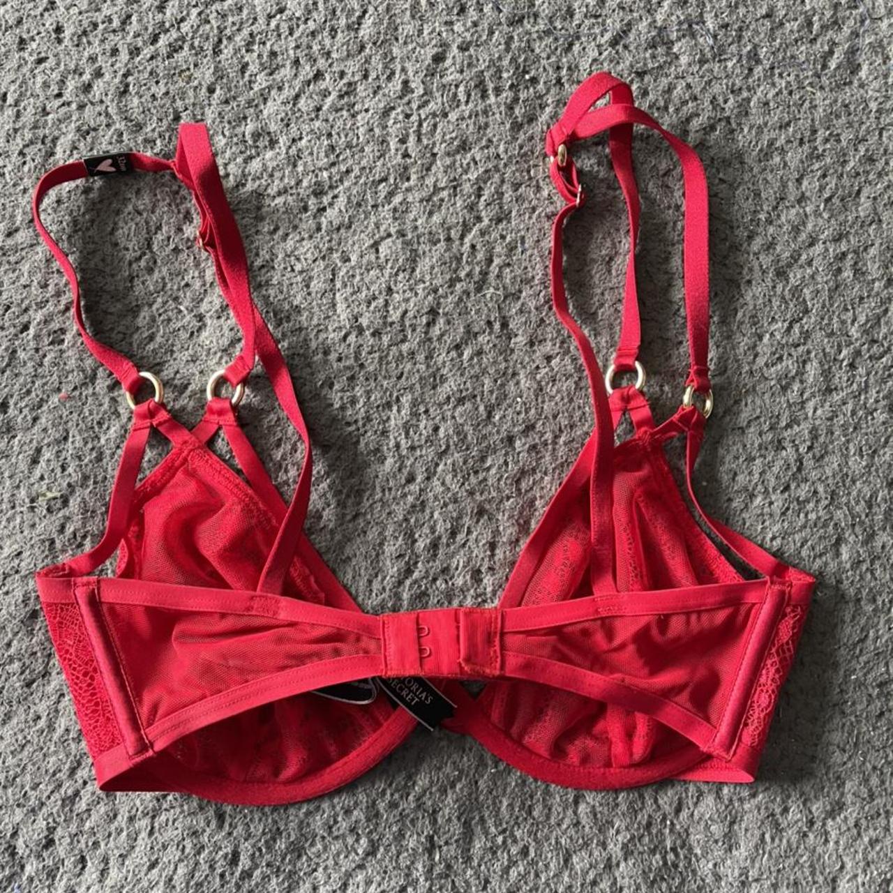 Red Victoria’s Secret bra/bralet Never been worn... - Depop