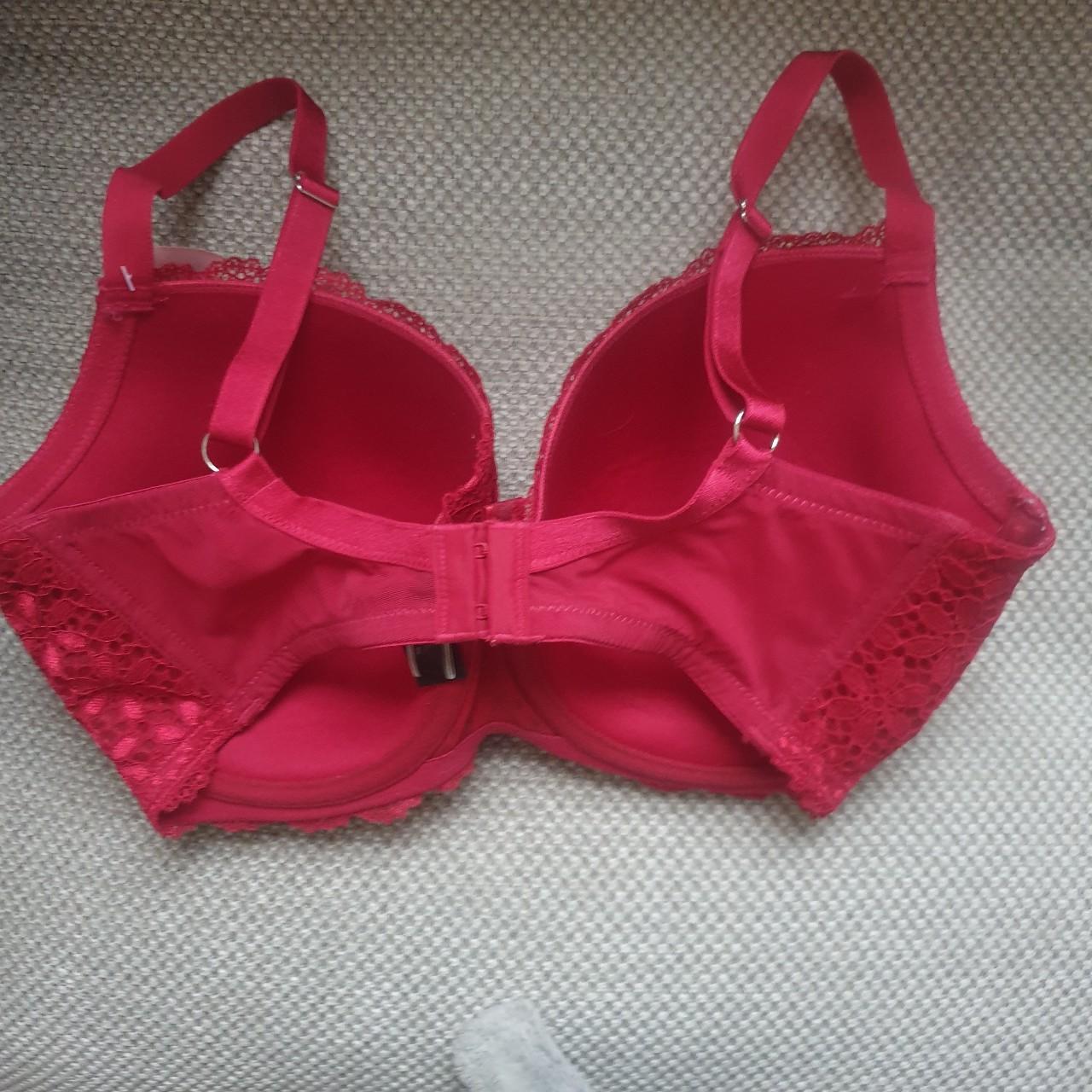 BOUX AVENUE red bra size 34F, perfect condition - Depop