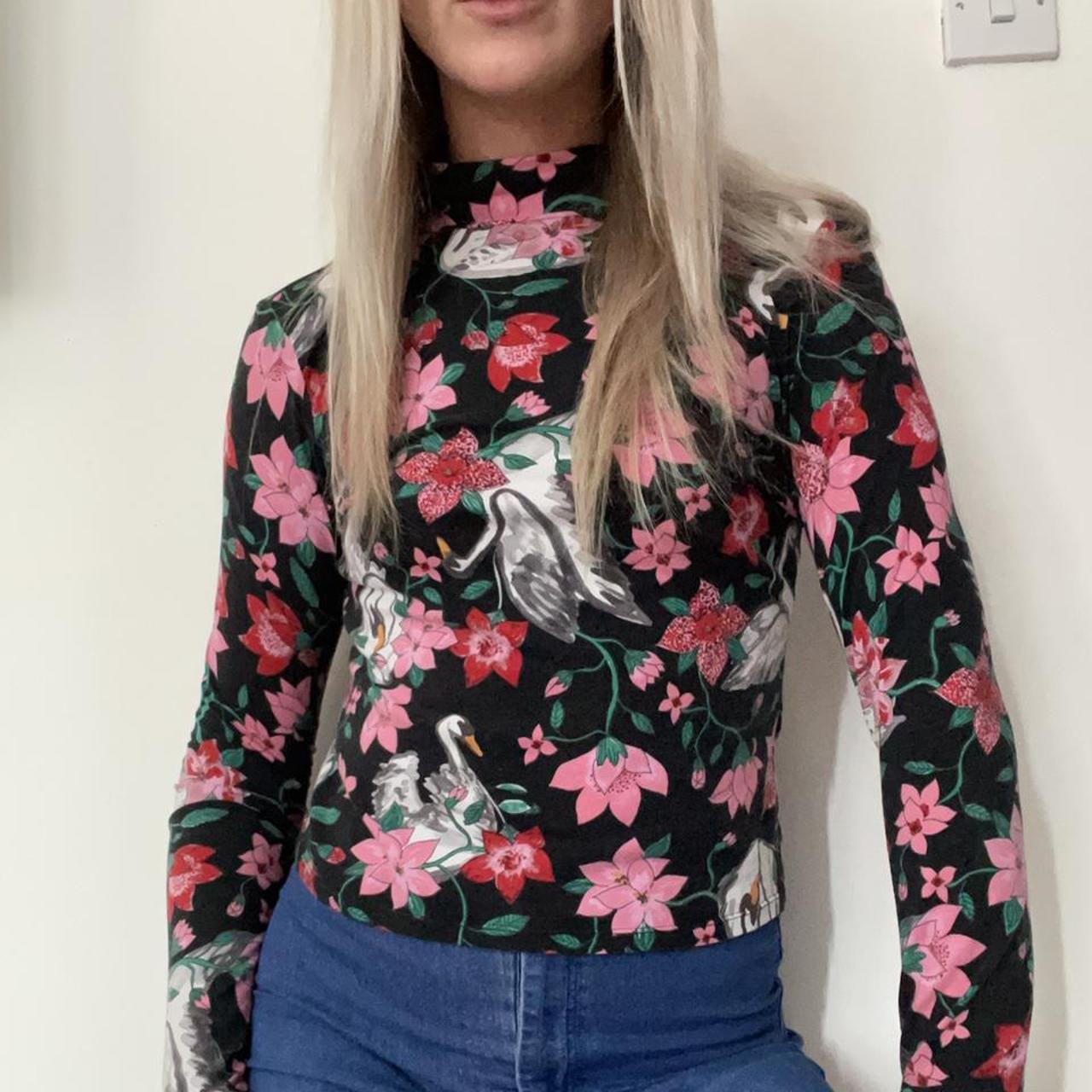Monki floral swan pattern top #monki #pattern - Depop