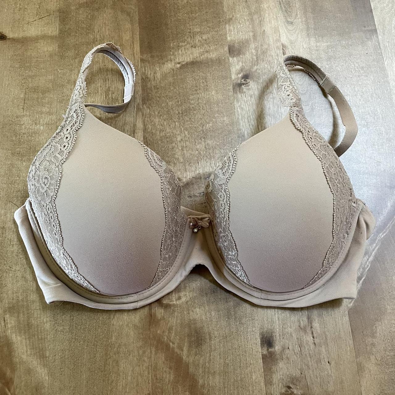 Soma Bra. Embraceable Lace Trim. Size 32DD. Some... - Depop