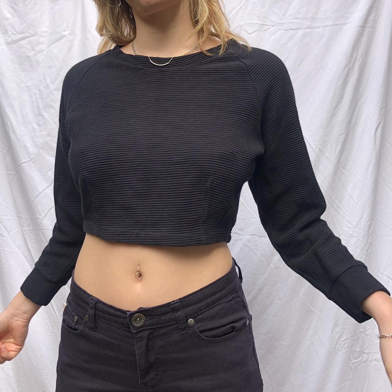 Little cropped ribbed black jumper 😍 - Depop