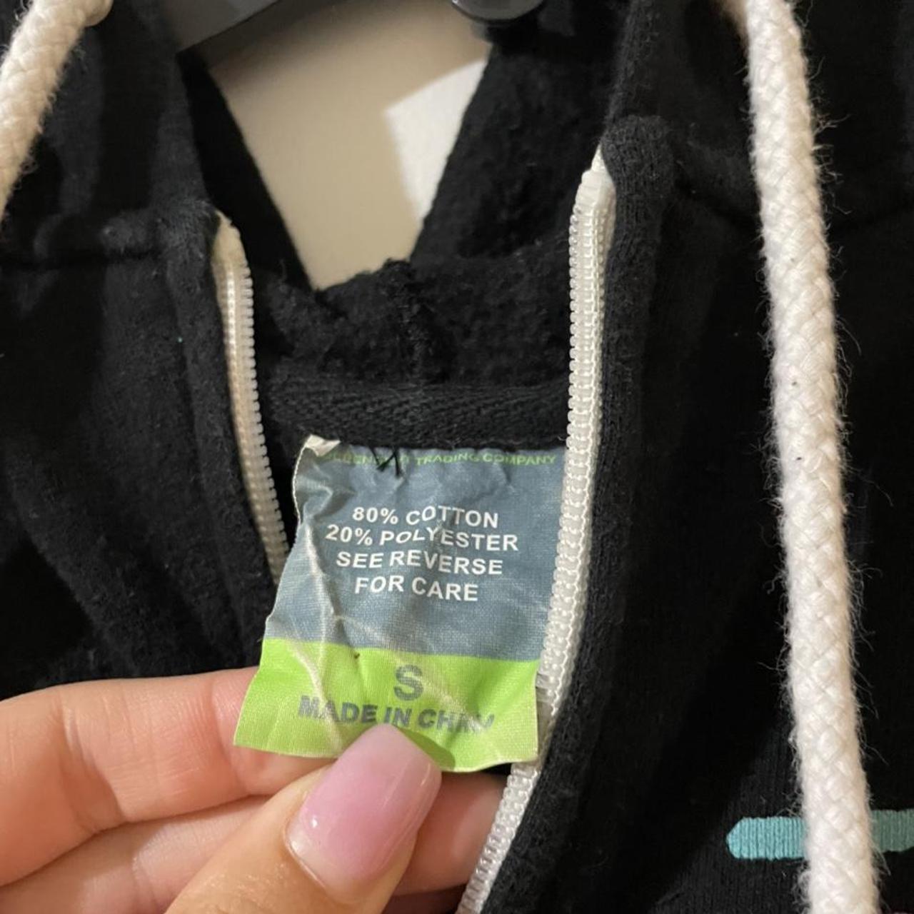 Official One Direction On the Road Again Tour zip up... - Depop