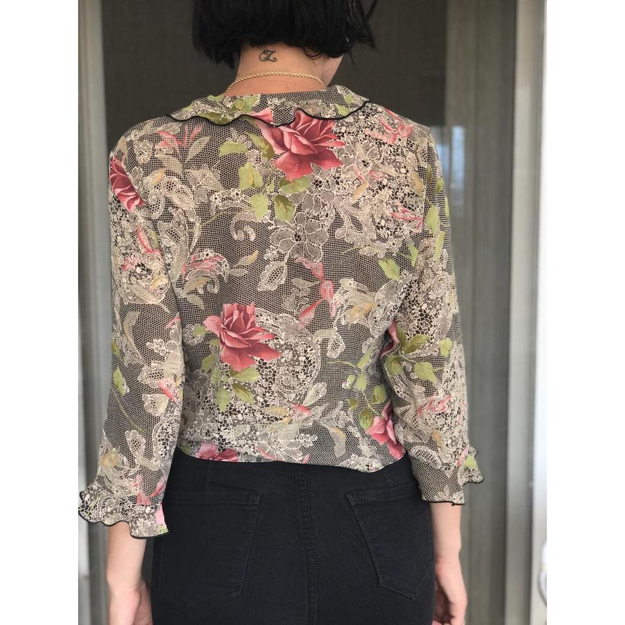 Stunning floral top. Wallis top in excellent... - Depop