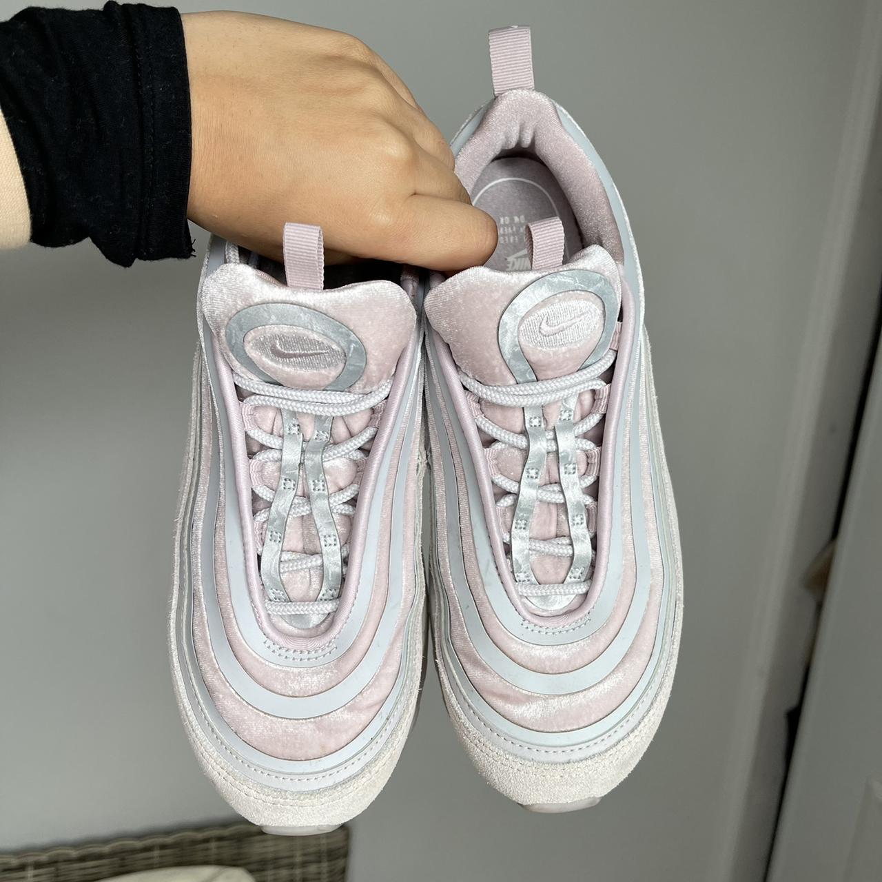 NIKE AIR MAX N95 trainers in pink UK SIZE 5 RRP £120... - Depop