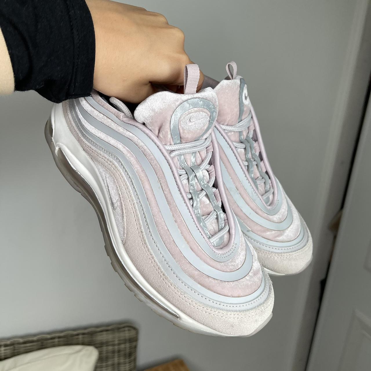 NIKE AIR MAX N95 trainers in pink UK SIZE 5 RRP £120... - Depop