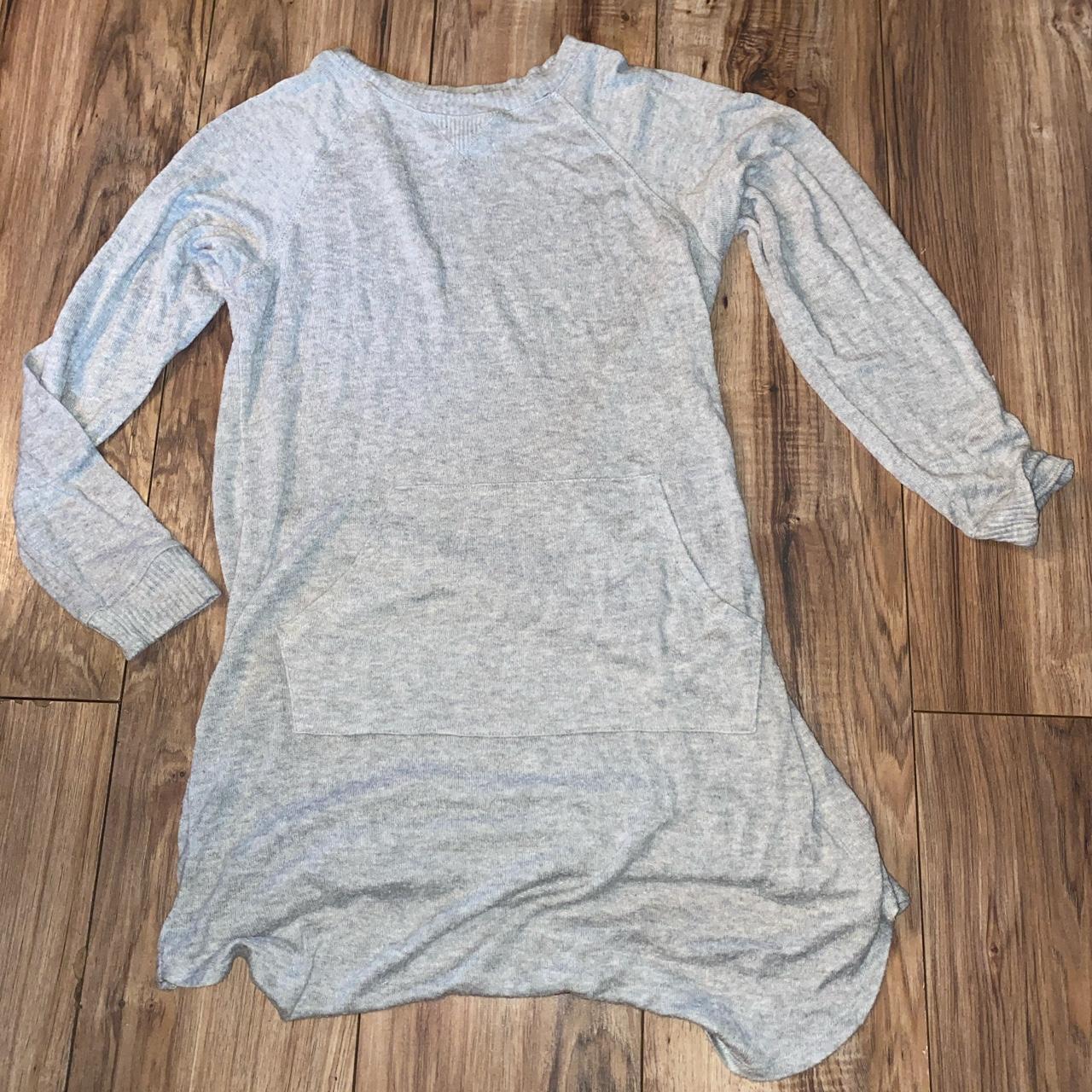 Grey sleeping dress Fits from xs to M - Depop