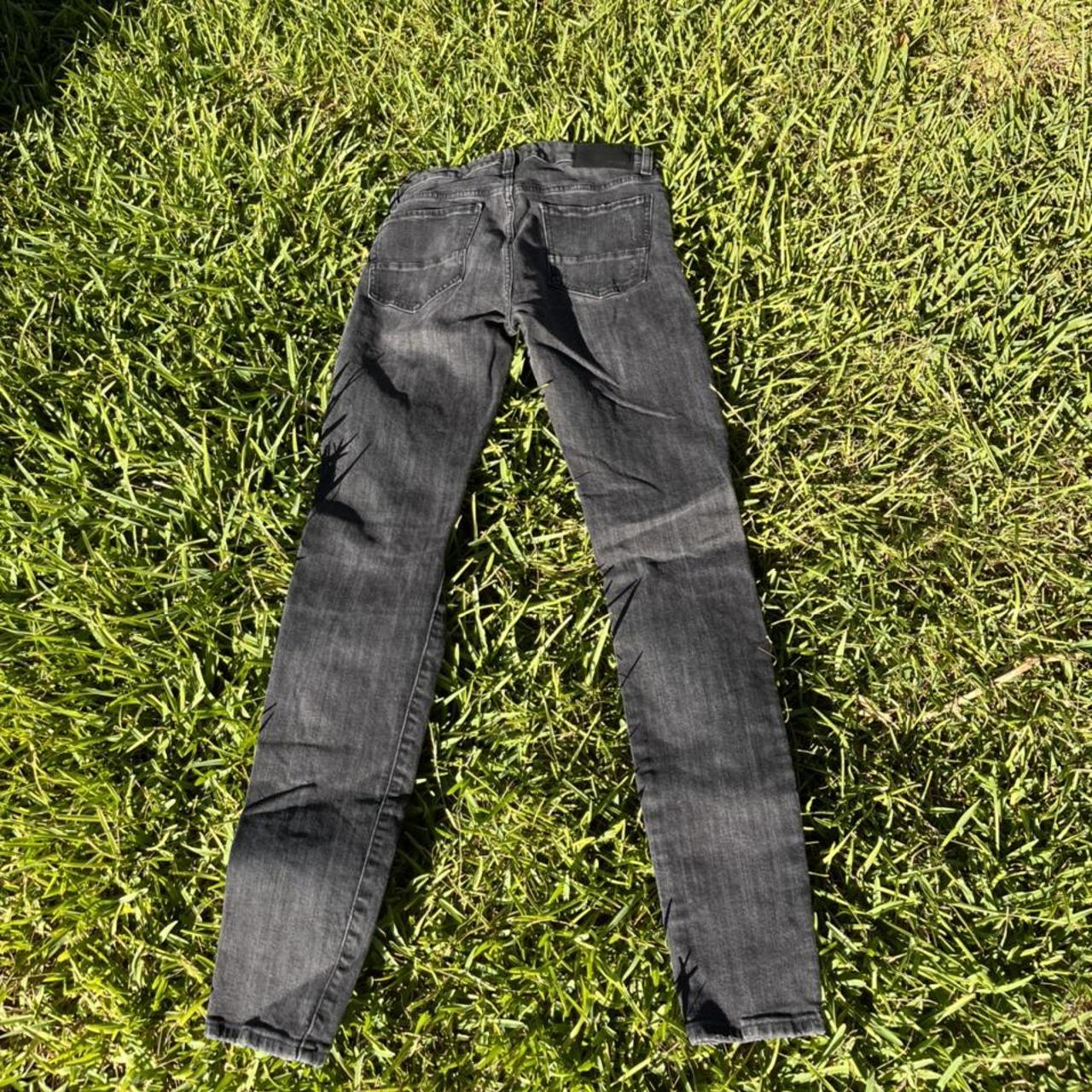 Forever 21 skinny ripped jeans... | Depop