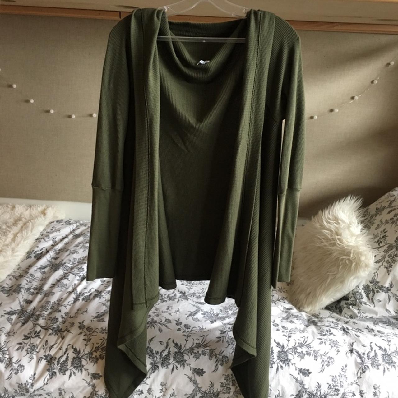 Splendid Drapey Cardigan **In perfect conditions... - Depop
