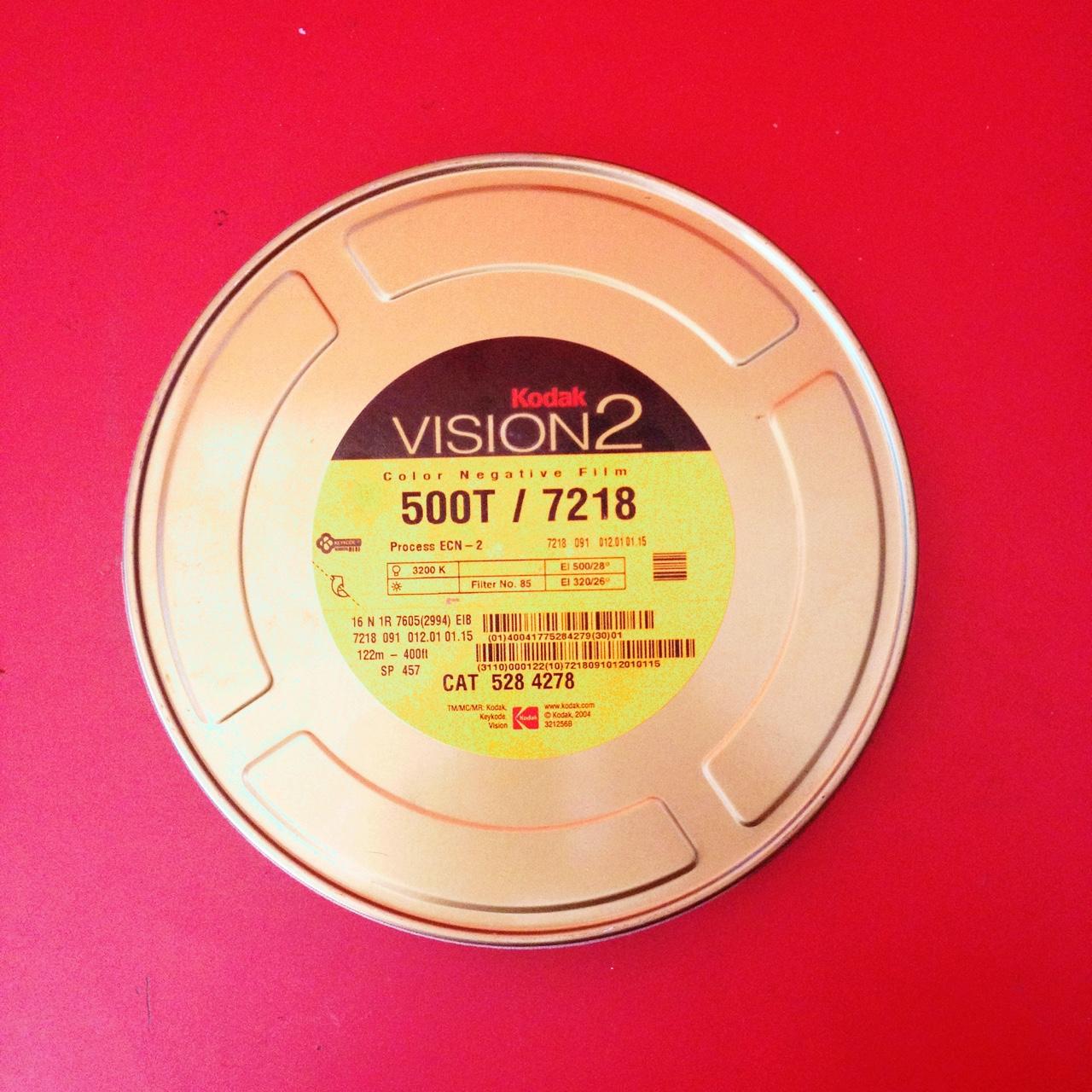 Kodak vision2 500T/7218 16mm scaduta ma intatta... - Depop