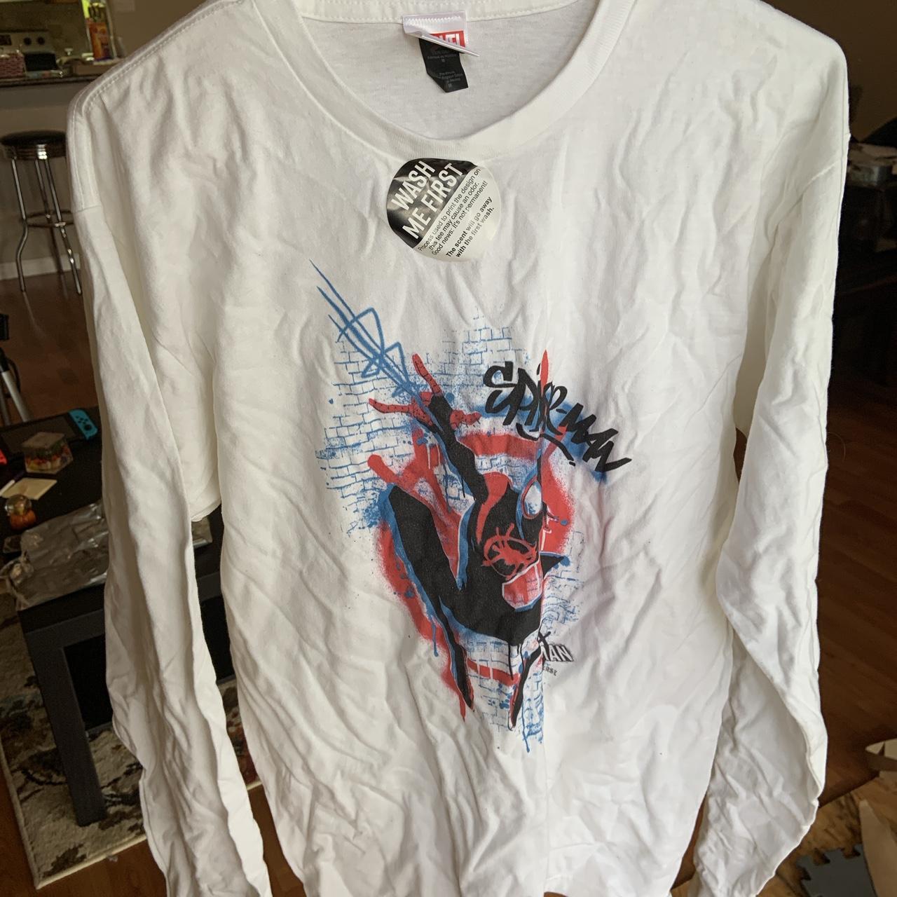 Hot Topic Men's White T-shirt | Depop