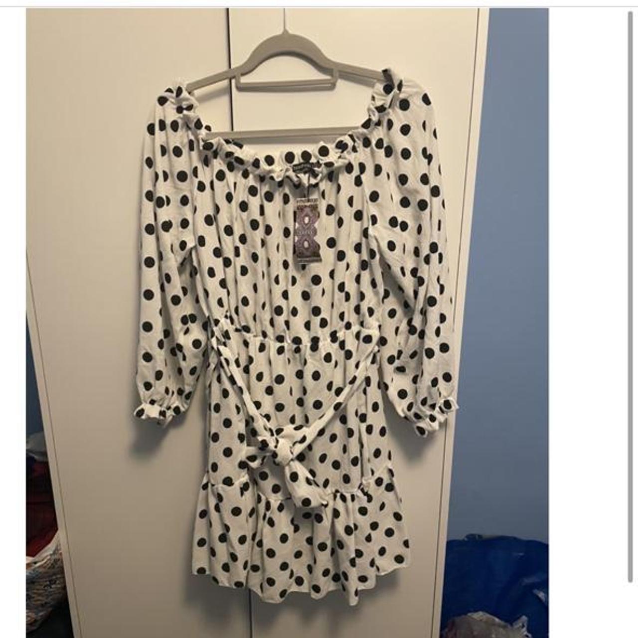 BOOHOO WHITE AND BLACK POLKADOT FRILL SKATER DRESS... - Depop