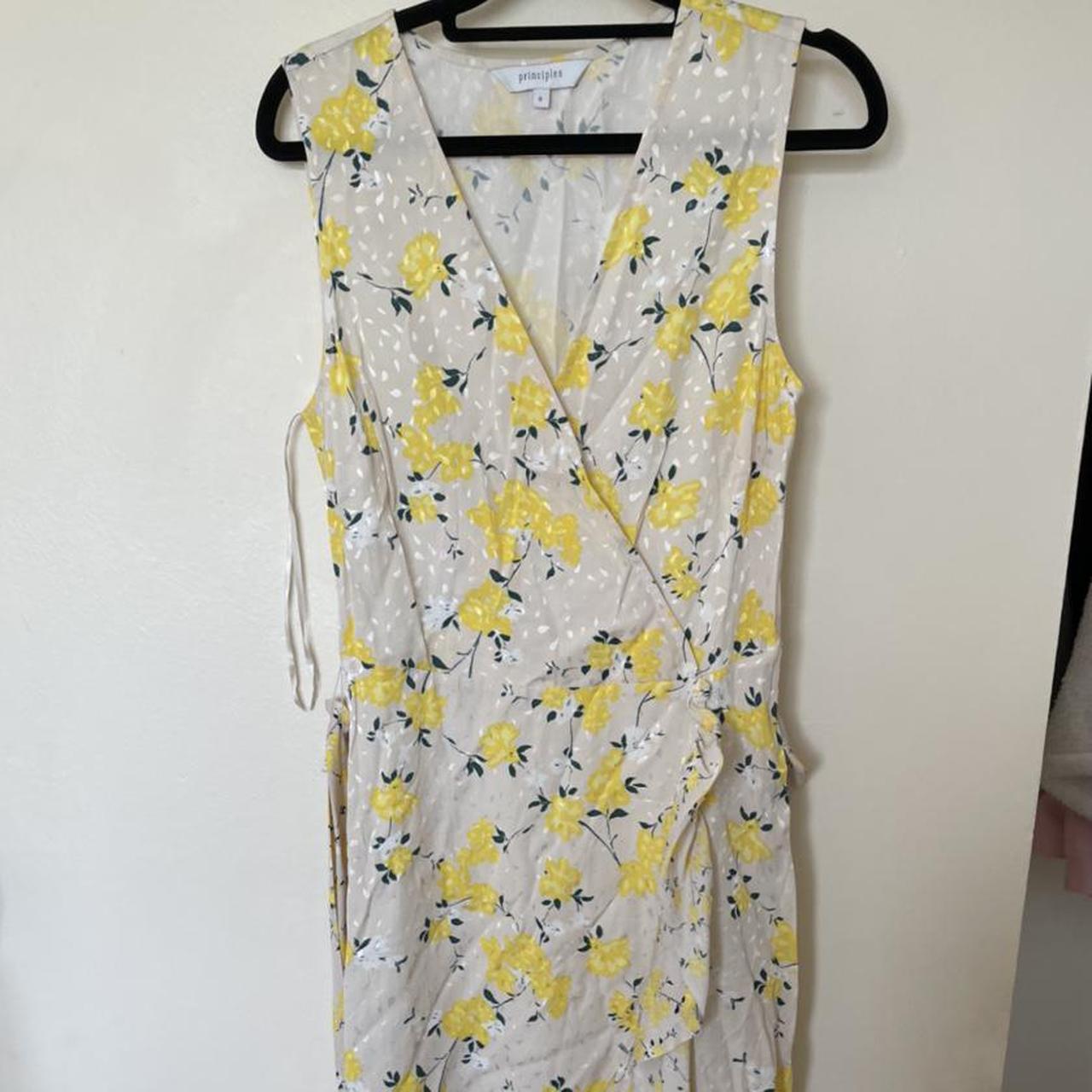 PRINCIPLES SLEEVELESS YELLOW FLORAL MIDI DRESS SIZE... - Depop