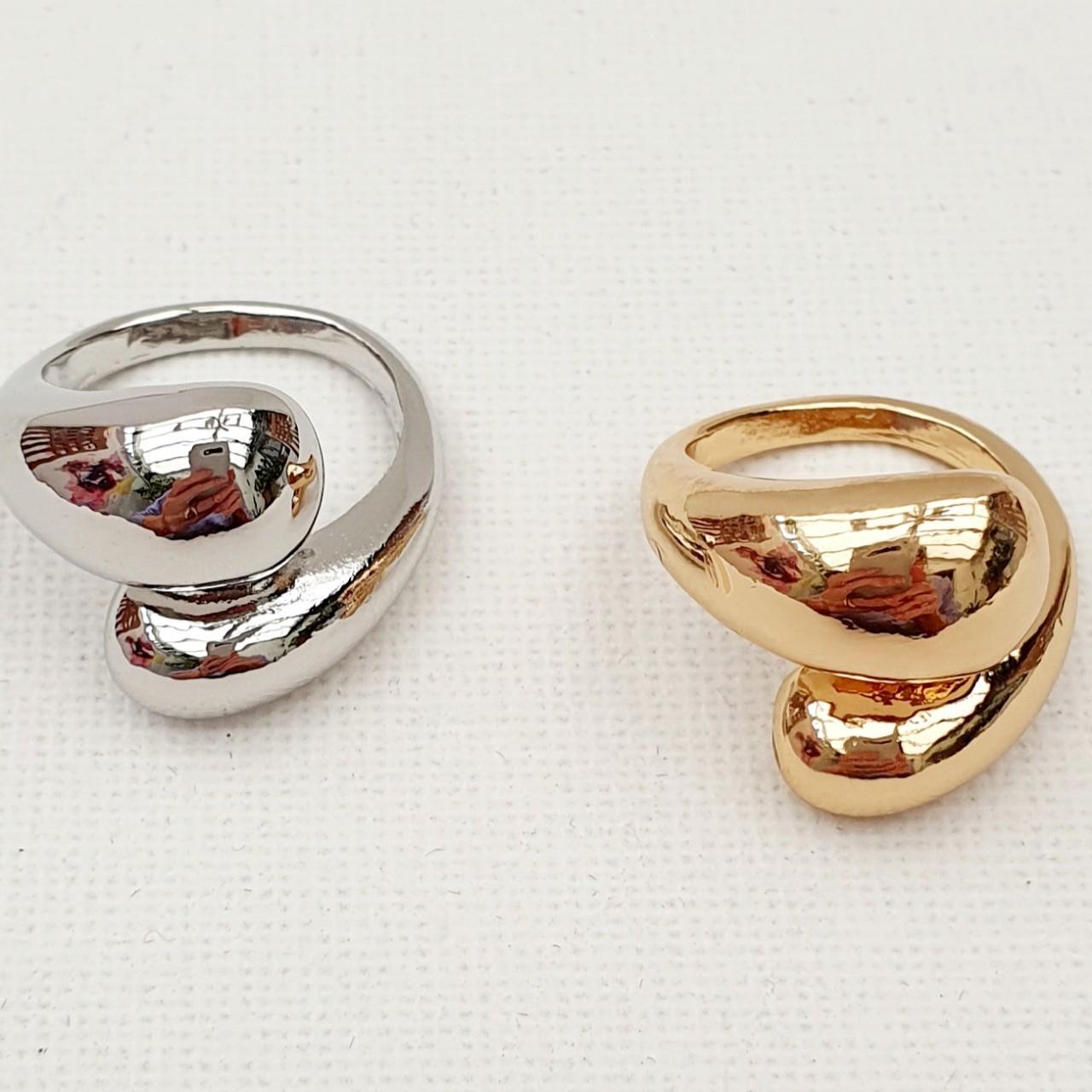 Really cool chunky silver twist dome style ring.... - Depop