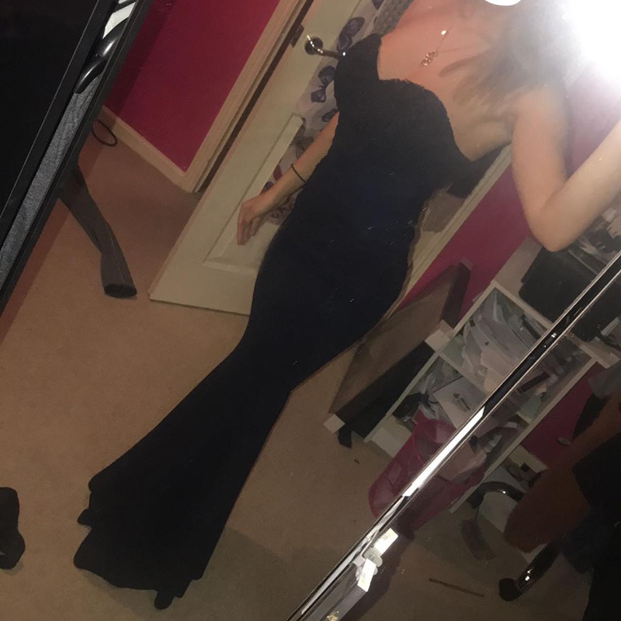 Navy Lipsy fishtail prom dress, size 8 but fits a... - Depop