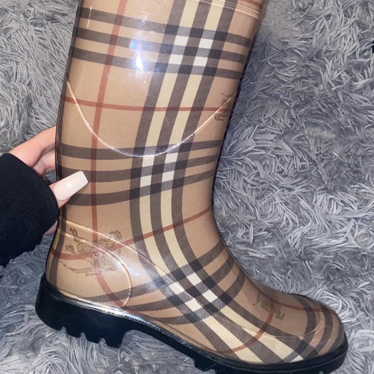Women s Burberry rain boots. Great condition look